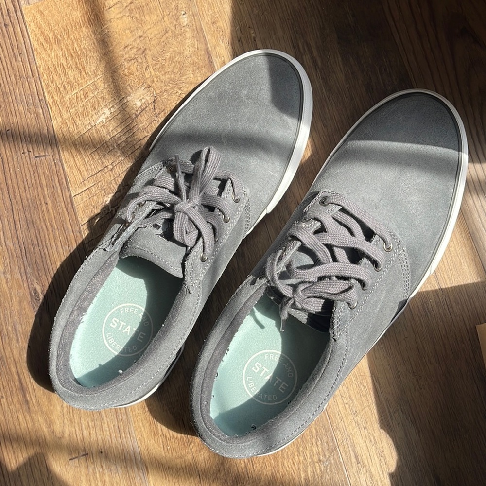 State Grey Low Rise Sneaker - Gem